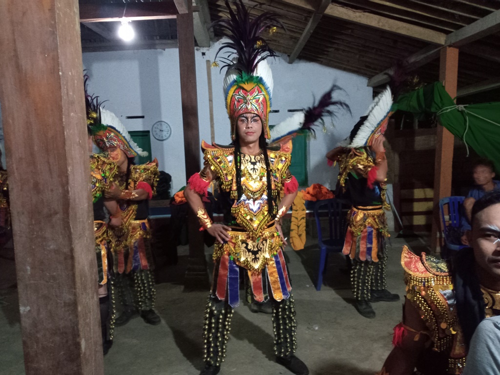 Topeng Ireng